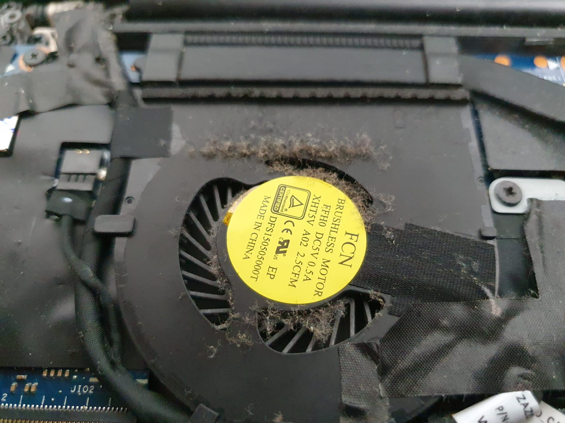 Laptop Fan Replacement Singapore ⭐ Fix Noisy Laptop Fast