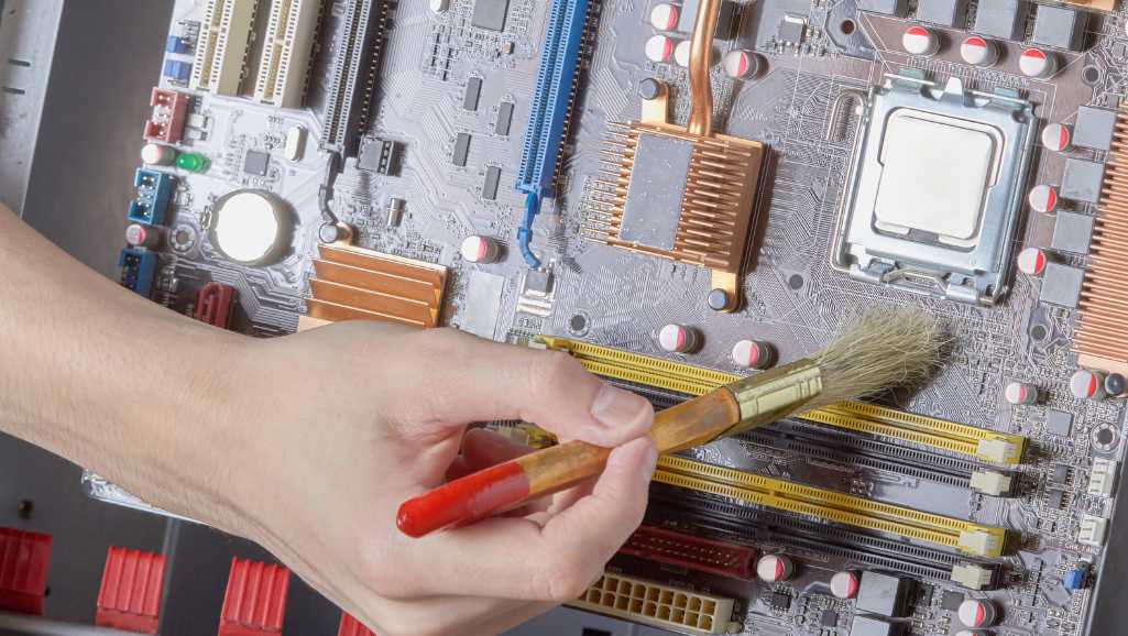 How To Choose The Right Computer Cleaning Service In Singapore