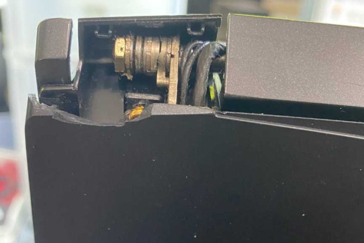 How To Handle A Cracked Laptop Bottom